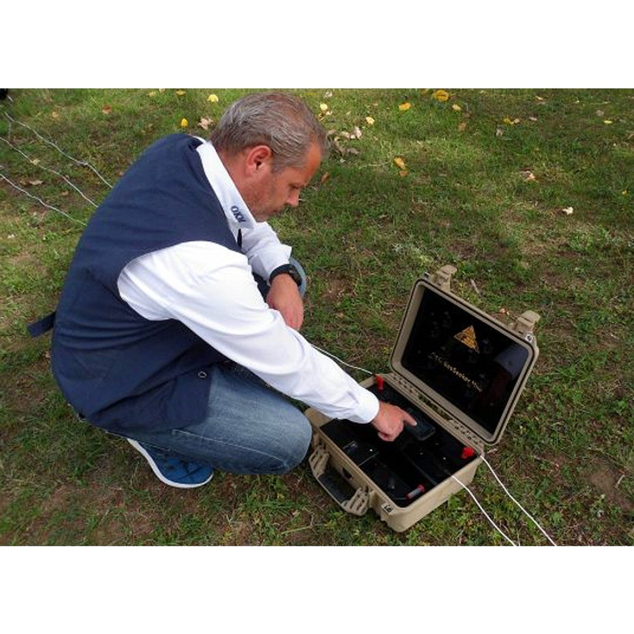 OKM GeoSeeker Mini Water & Cavity Detector | MetalDetector.com