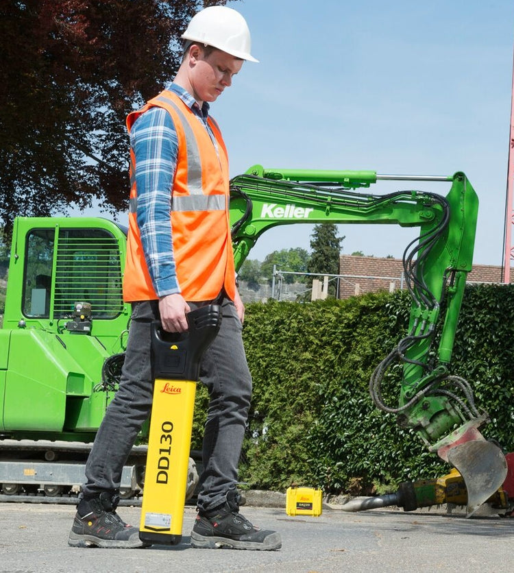 Leica DD130 Buried Utility Locator | MetalDetector.com