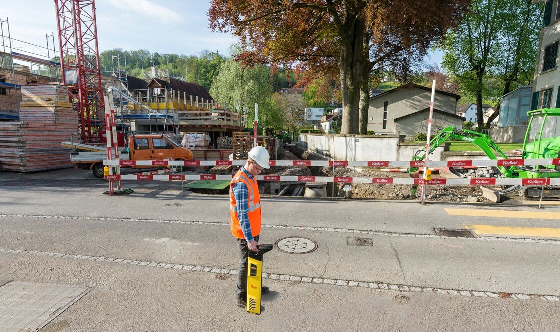 Leica Detect DD220 Utility Locator SMART Package | MetalDetector.com