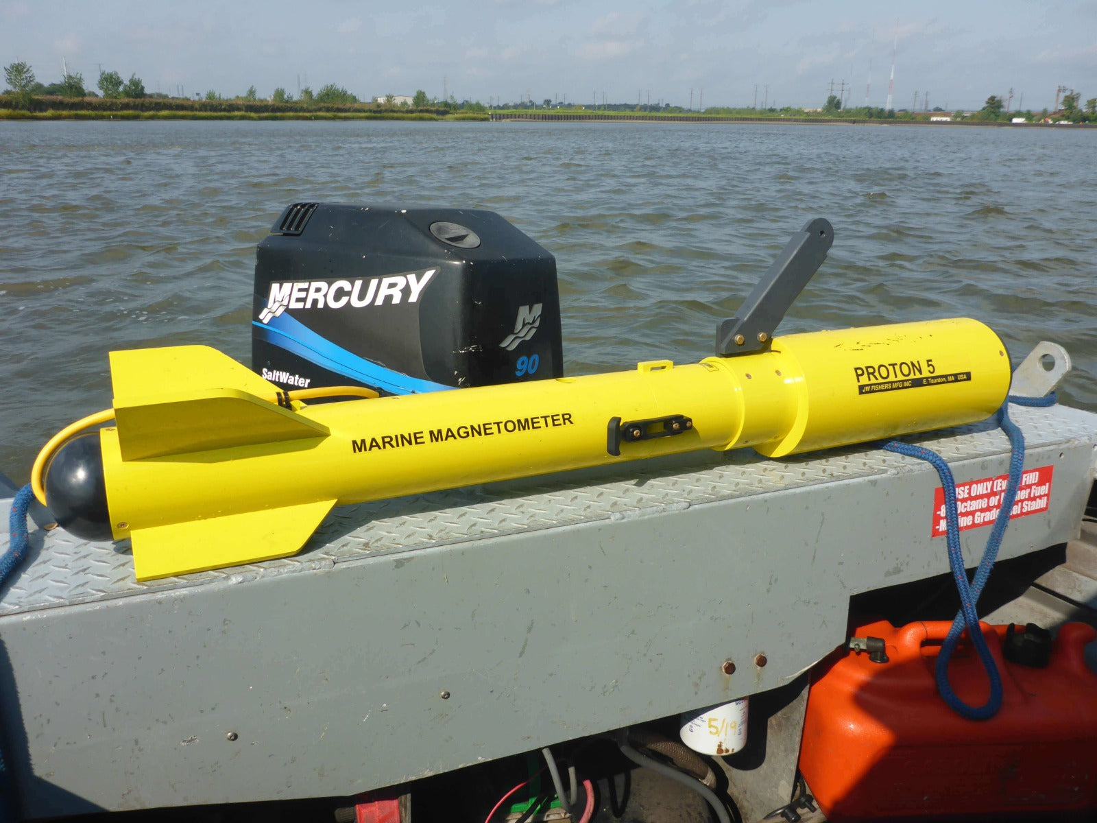 JW Fishers Proton 5 Magnetometer for Treasure Hunters | MetalDetector.com